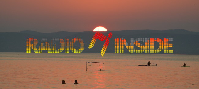 RADIO INSIDE - A Zene Benned van!